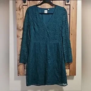 Aritzia | Dresses | Aritzia Jade Green Lace Mini Dress Size 8 | Poshmark